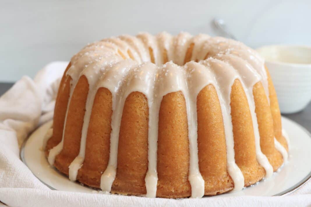 Four Common Types of Liquid for Cakes | Begin with Butter